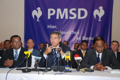 POUR MIEUX OCCUPER LE TERRAIN : Comités régionaux et cellules du PMSD ...